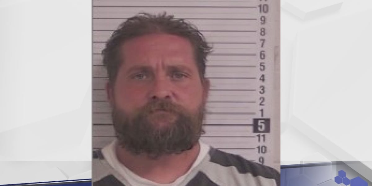 Man Charged With Exposing Himself To Minors 0682